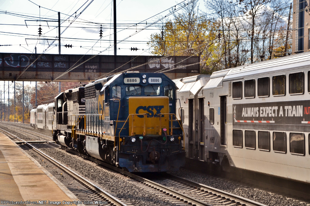 CSX 8886